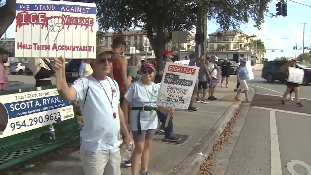 Protesters in Wilton Manors decry deadly ICE shooting in Minneapolis ...