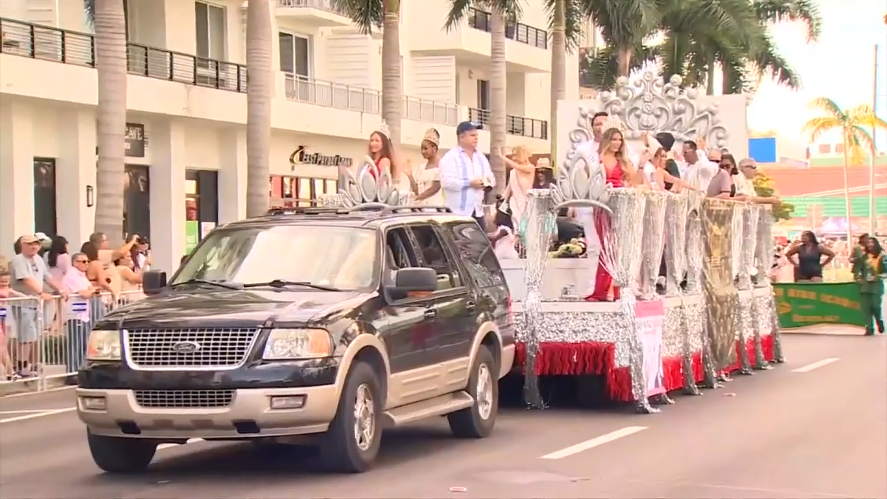 Three Kings Parade brings floats, bands and performers to Little Havana ...