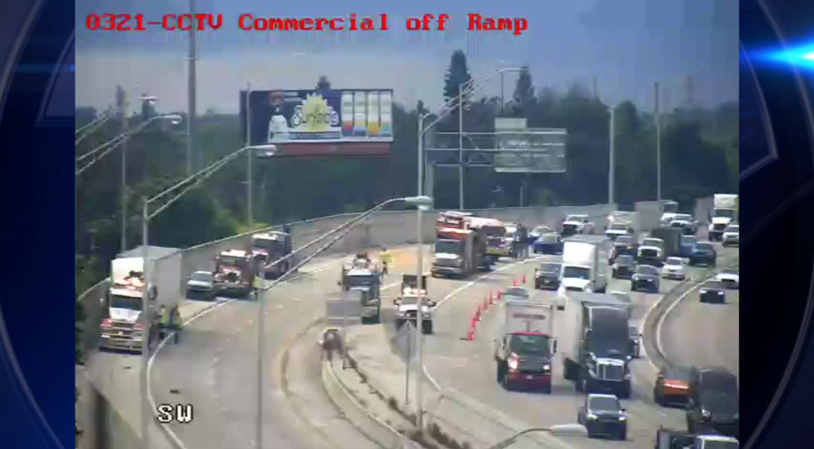 4 hospitalized after multi-vehicle crash on I-95 shuts down NB off-ramp ...