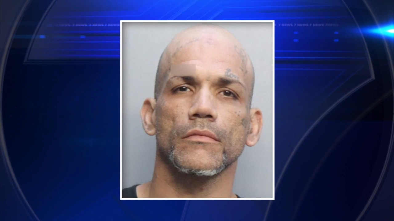 Man arrested after fatally striking 2 college students on Collins ...