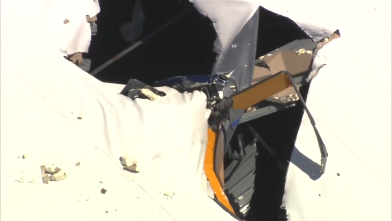 2 killed after helicopter crashes into vacant warehouse in Boynton ...
