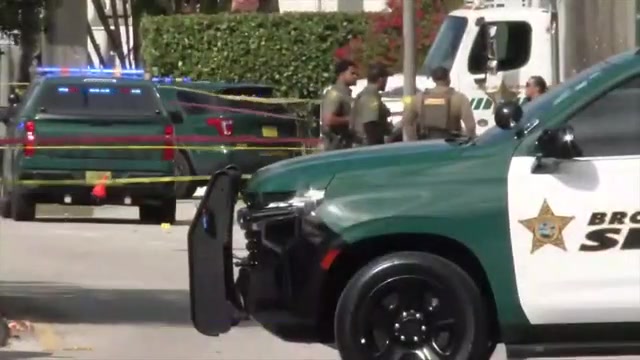 Man armed with machete dead after deputy-involved shooting in Oakland ...