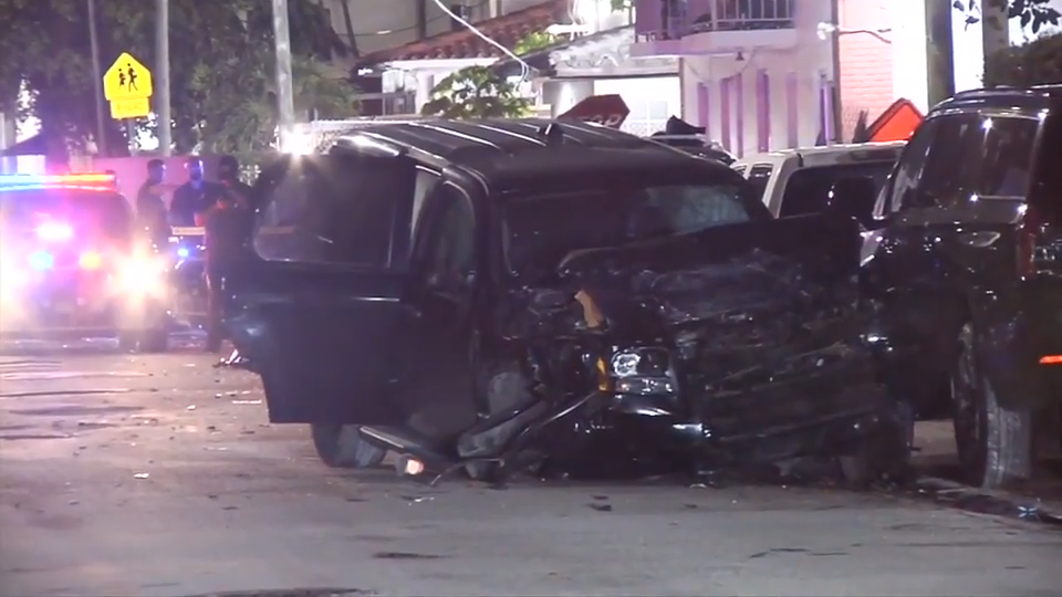 Fatal car wreck leaves one dead in Little Havana; police investigating ...