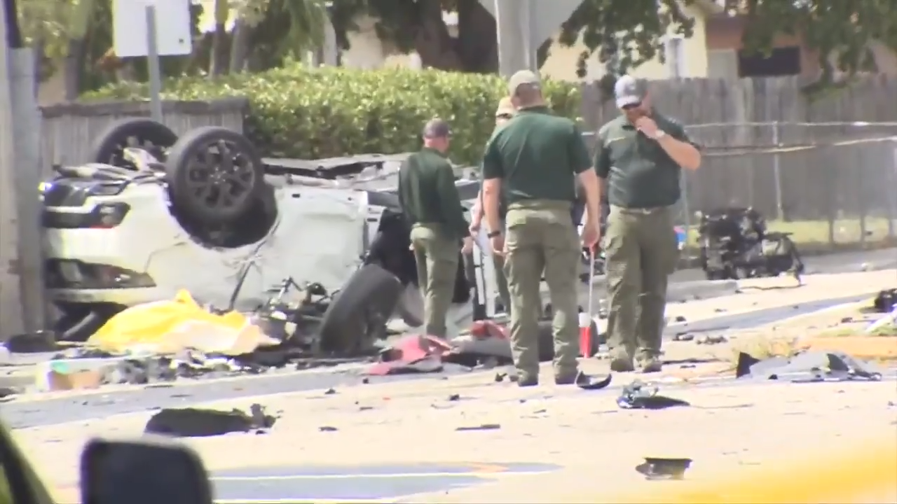 1 dead, 3 hospitalized following multi-vehicle crash in Deerfield Beach ...