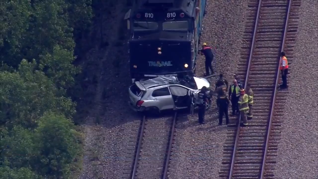 Driver killed in collision with SB Tri-Rail train near Oakland Park ...