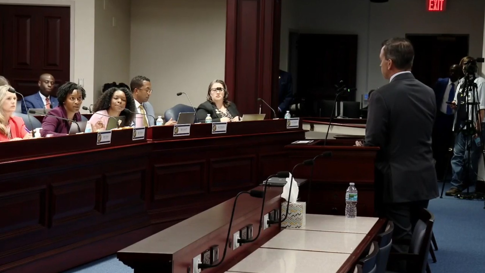 Florida lawmakers pass DeSantis’ property tax bill, sending it to ...
